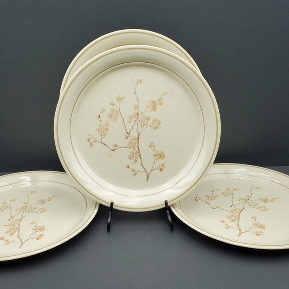 Corelle | Dining | Corelle China Blossom Dinner Plates Corning ...